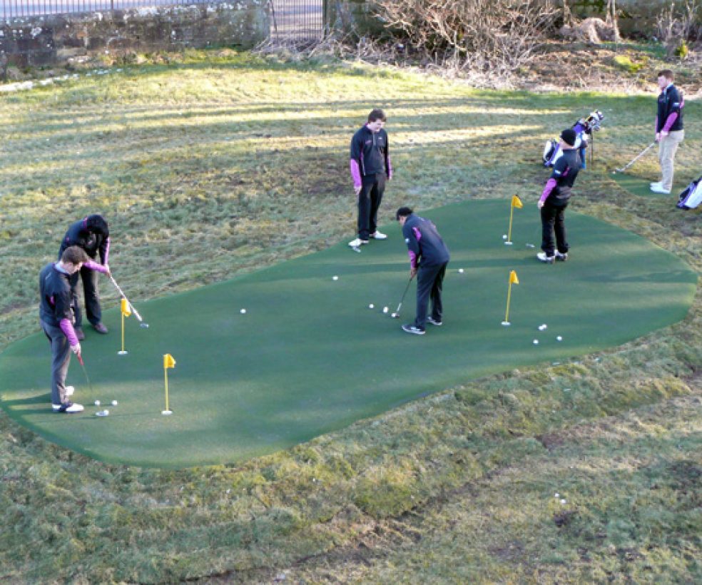 Golf students get to grips with putting green at the University of the ...