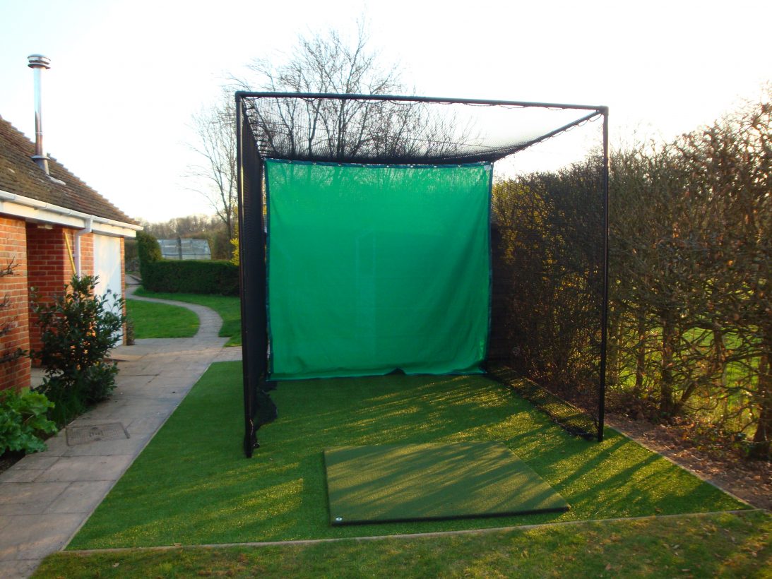 Practice golf at home with a practice golf net | Huxley Golf
